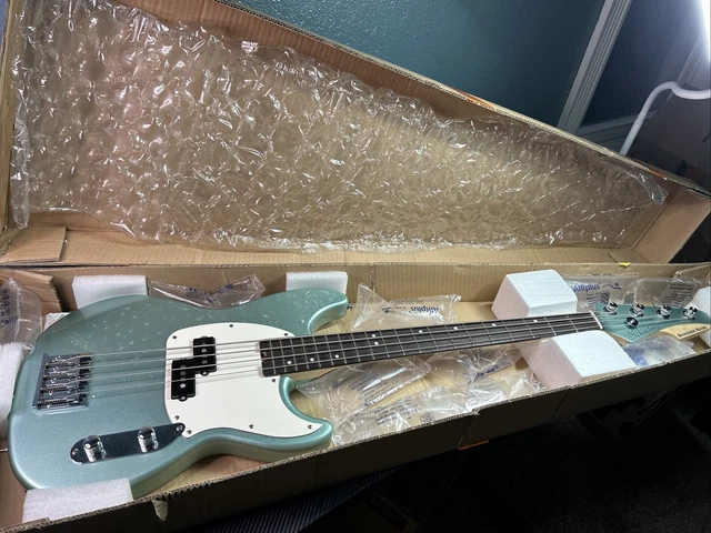 SCHECTER BANSHEE BASS Short Scale 4-String Bass Guitar - Vintage Pelham ...