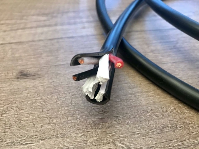 HITACHI-FUJIKURA HI FI Power Cable/3m/3.5mm-sq x3/Resistant to EMI/RFI ...