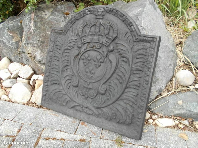 PLAQUE TAQUE DE cheminée "aux fleurs de lys couronnées" en fonte EUR ...