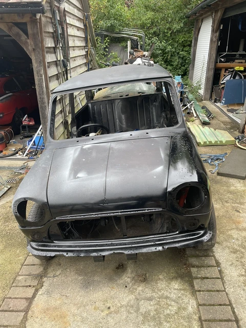 CLASSIC MINI TURBO Checkmate rolling shell chassis Track Set Up With V5 ...