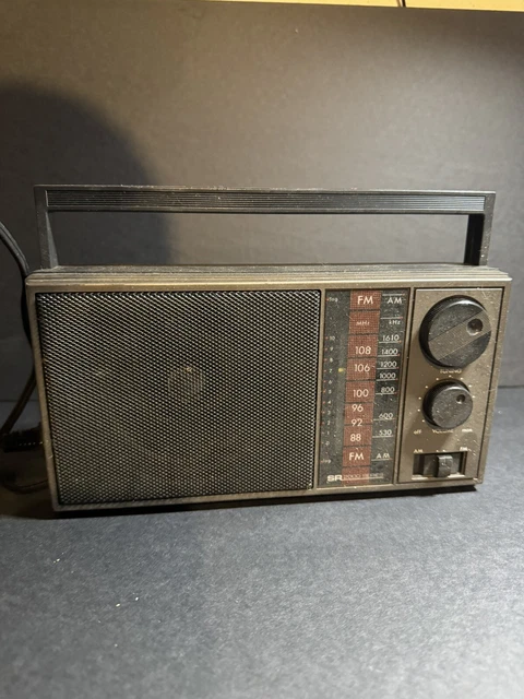 VINTAGE SEARS BOOMBOX SR 2000 Series AM/FM Radio E58470 £17.89 ...