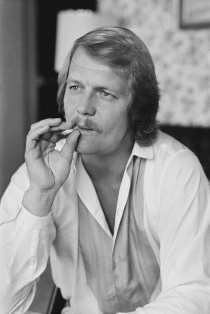 AMERICAN ACTOR DAVID Soul Smoking A Cigarette 1978 OLD PHOTO $9.00 ...
