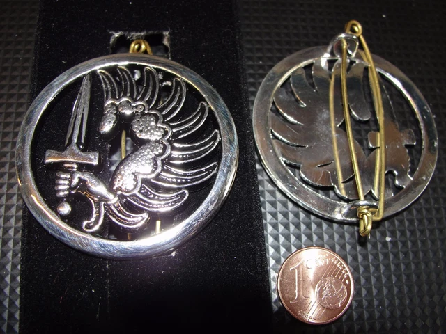 NEW BERET BADGE for Metropolis Paratrooper Metro 2°REP Foreign Legion £ ...