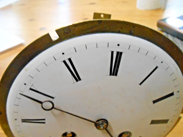 ANCIEN MOUVEMENT de pendule portique a colonnes contour bronze doré EUR ...