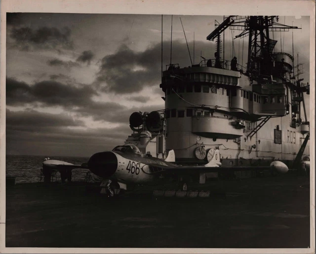DE HAVILLAND SEA Venom Hms Ark Royal Original Vintage Press Photo Royal ...