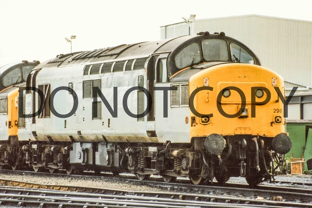 UK DIESEL TRAIN Railway Photograph Of Class 37 37298 Loco. Rm37-996 £1. ...