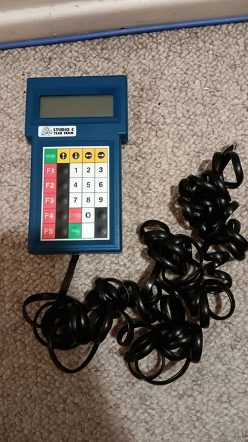 CHUCK E CHEESE Original Studio C Animatronic Tech Term Manual Stage ...