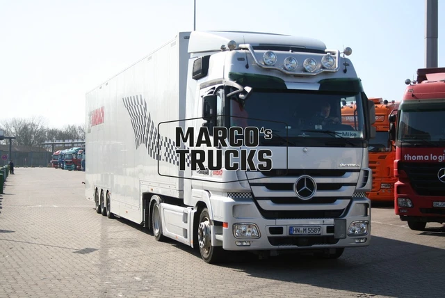 TRUCK PHOTO MERCEDES-BENZ Actros Box Trailer Germany White Farma Logi # ...