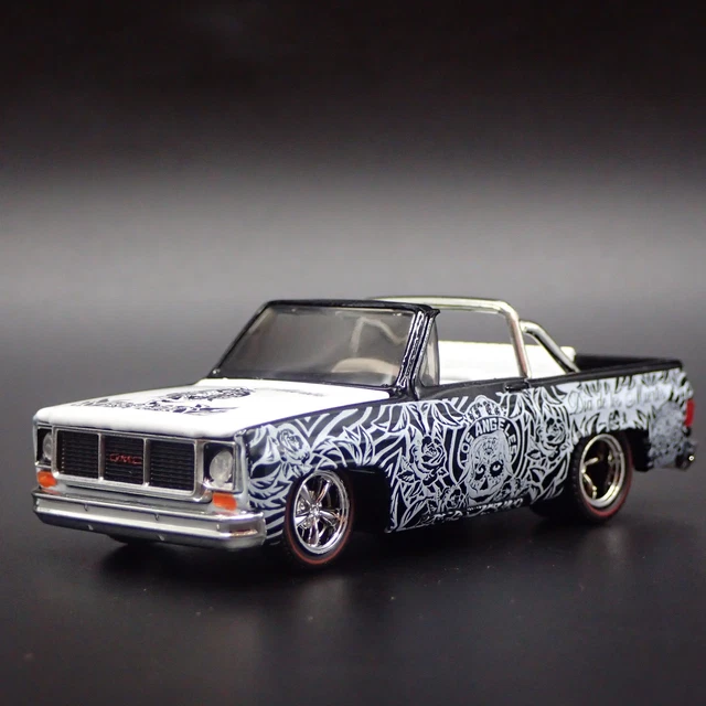 1973 73 GMC JIMMY SIERRA DIAS DE LOS MUERTOS SQUARE Modèle Réduit 1/64 ...
