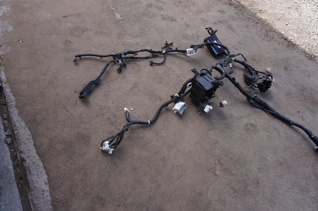 NISSAN NAVARA D23 2.3D Engine Bay Suround Wiring Loom Fuse Box 24012 ...