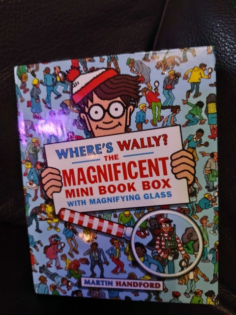 WHERE'S WALLY? THE Magnificent Mini Book Box - 5 Books & Magnifying ...