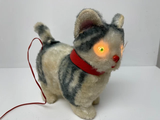 VINTAGE JAPANESE MODERN Toys Mew Mew Walking Cat Battery Operated £24. ...
