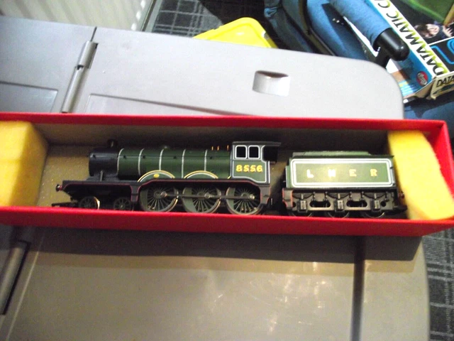 HORNBY LNER 8556 Class B12 4-6-0 Locomotive Model Train *No original ...
