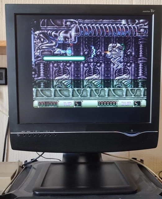 AMIGA COMPATIBLE MONITOR 17" 15kHz with speakers - Retro A500 A600 ...