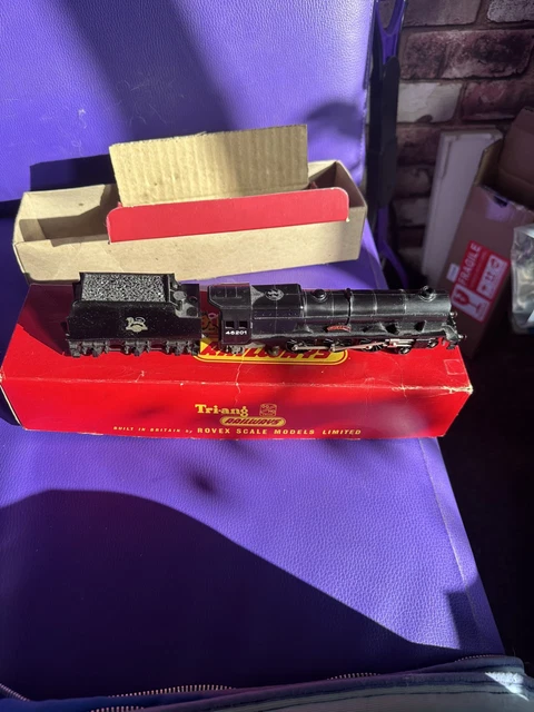 VINTAGE TRIANG MODEL train "Princess Elizabeth" 46201 Black See ...
