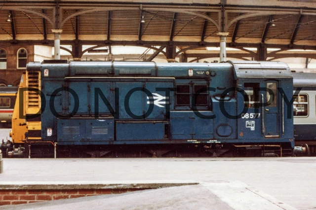 UK DIESEL TRAIN Railway Photograph Of Class 08 08577 Loco. Rm08-171 £1. ...