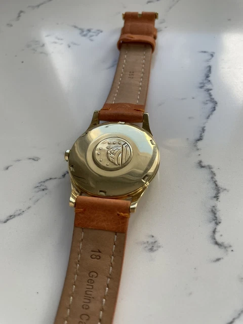 OMEGA CONSTELLATION RARE Rail Track/Explorer Dial Solid 18K Gold 1950s ...