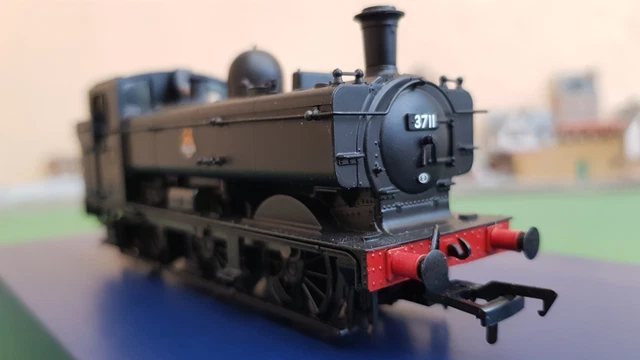 BACHMANN 32-209 BR Class 8750 0-6-0PT Pannier Tank Loco, Black, DCC ...