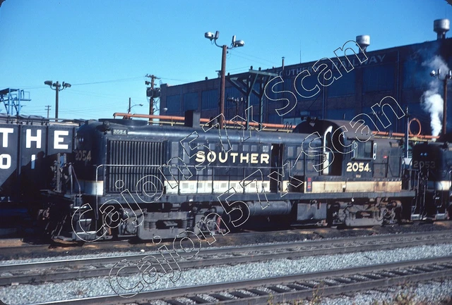 ORIGINAL SLIDE- SOU Southern Rwy RS3 2054 At Atlanta, GA. 12/74 EUR 4 ...