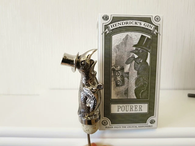 BRAND NEW HENDRICKS Gin Penguin Pourer Stopper Gift Bar Mancave £50.00 ...