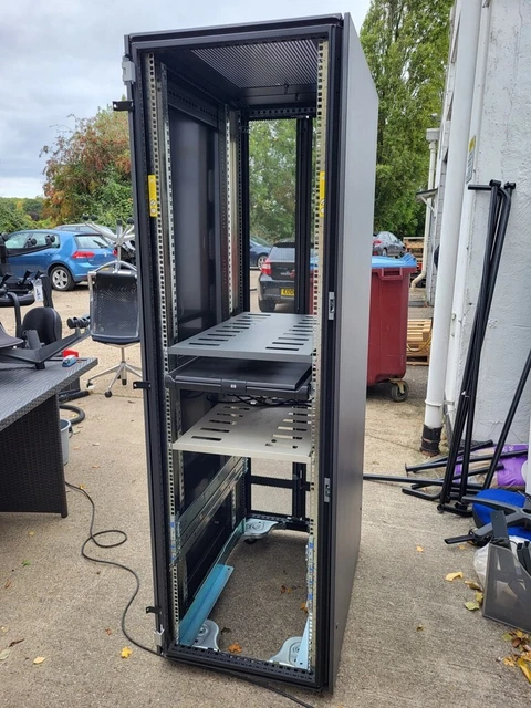 COMPAQ 9142 42U Server Rack Cabinet Enclosure With Side Panels 120663 ...