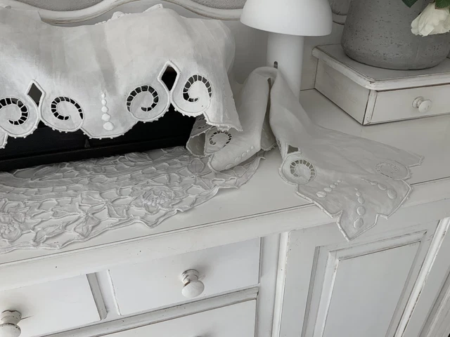 LINGE ANCIEN DESSUS de commode Lin Brodé 3 M 20 Napoleon lll 1800/1900 ...