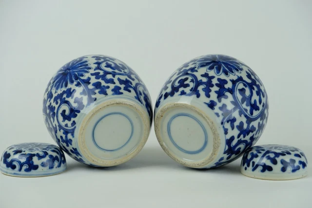 PAIR OF CHINESE porcelain vases and covers blue & white 19th Century ...