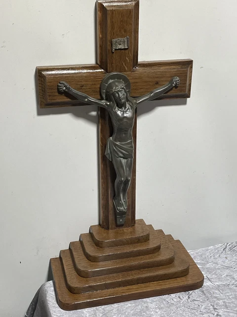 GRAND CRUCIFIX ANCIEN Christ en Croix En Bronze Signé EUR 30,00 ... GRAND CRUCIFIX ANCIEN Christ en Croix En Bronze Signé EUR 30,00 ...