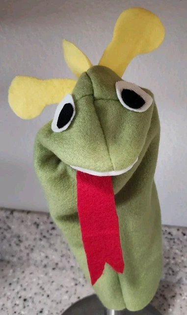 BABY EINSTEIN HANDMADE Bard The Dragon Puppet. Green. Famous. Fun. Kids ...
