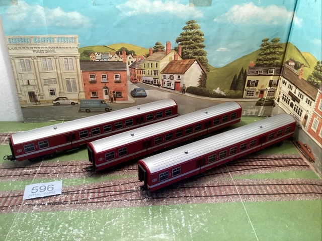 3X LIMA HO Gauge L309132 2nd Class Express Coach Belgian SNCB. See Des ...