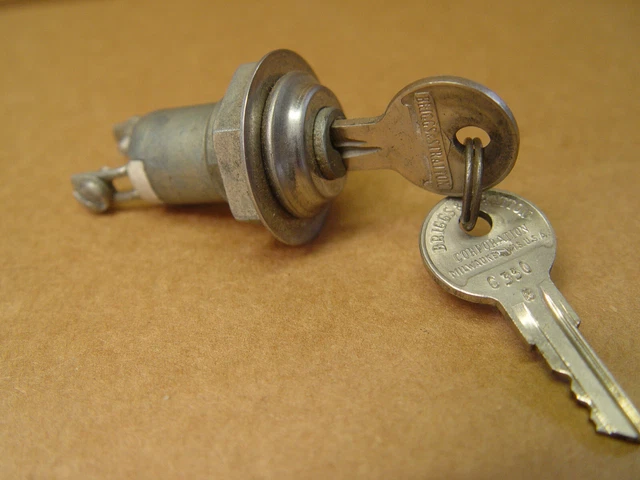 VINTAGE MOWER BRIGGS and Stratton Power Key Switch Alarm Street Rat Rod ...