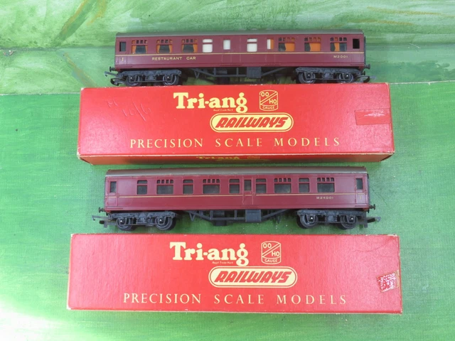 2 X TRIANG coaches R224 Restaurant car M2001 R321 mainline comp M24001 ...