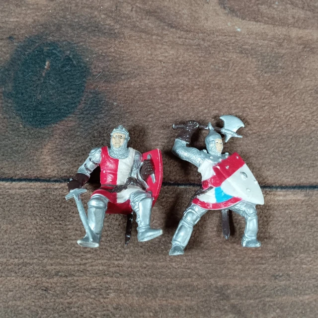 VINTAGE PLASTIC TOY Knight Figures Medieval Soldiers Warrior Lot of 2 £ ...