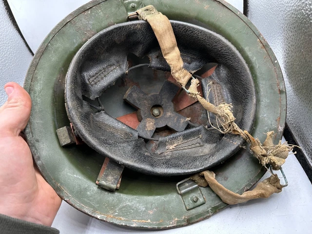 ORIGINAL WW1 / WW2 British Army Mk1* Army Combat Helmet & Liner £60.00 ...