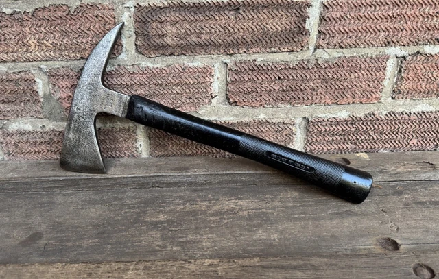 VINTAGE CHILLINGTON ARPAX WW2 Period ARP Warden Home Front Firemans Axe ...