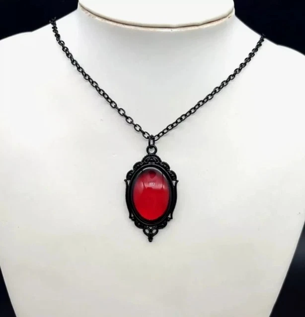 GOTHIC VINTAGE RED Crystal Quartz Vampire Cameo Necklace £6.95 ...