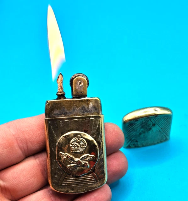 EXTREMELY RARE VINTAGE WWI-WWII RAF - 75 Squadron 8 Brigade Brass ...