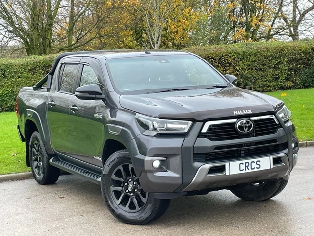 2021 TOYOTA HILUX Invincible X D/Cab Pick Up 2.8 D-4D Auto PICK UP ...