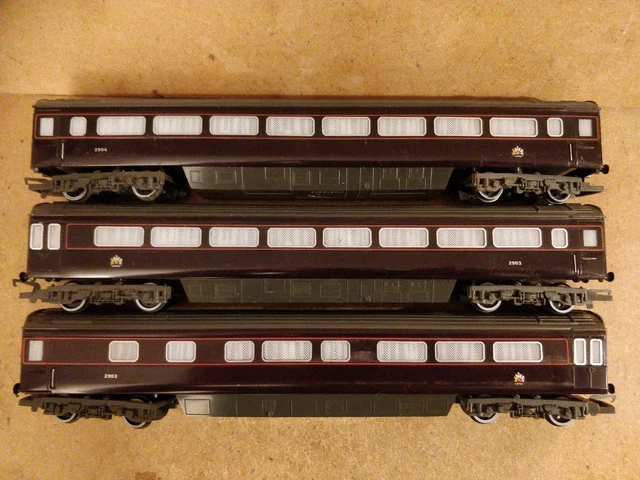 3X HORNBY OO Gauge Royal Train Coaches - Unboxed £78.69 - PicClick UK