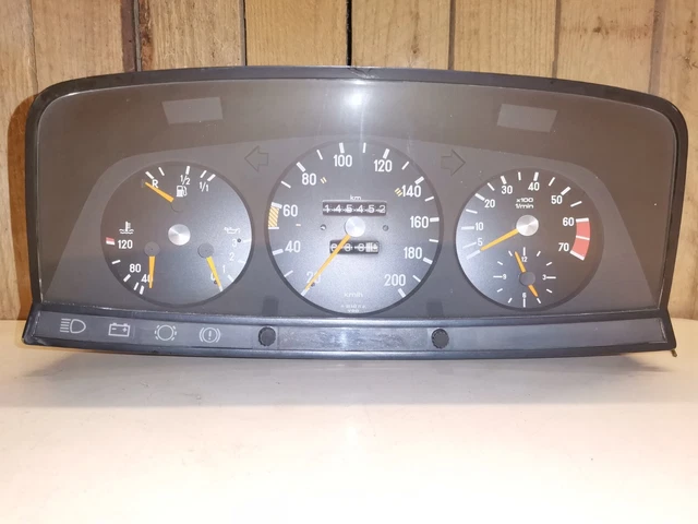 MERCEDES-BENZ W123 COMBINÉ D'instruments Avec Tachymètre/200 Kmh EUR ...