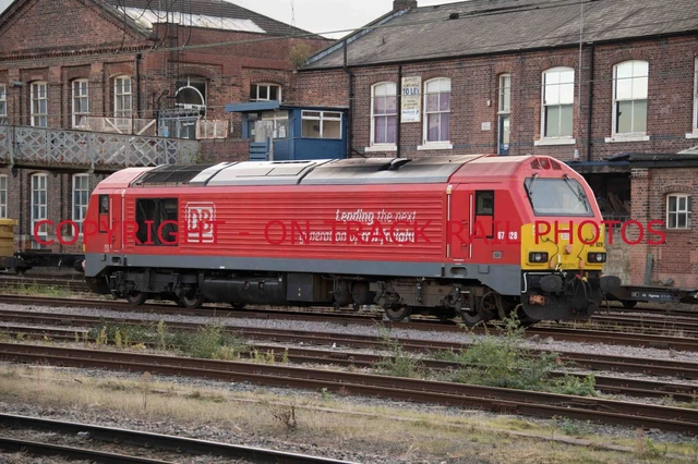 UK RAILWAY PHOTOGRAPH Of Class 67 Locomotive 67028. Rm67-91 £1.70 ...