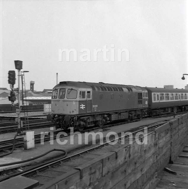 BRISTOL TEMPLE MEADS Class 33 33020 6 x 6 cm Railway Negative RN427 £2. ...