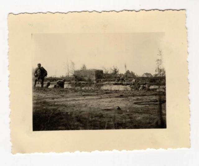 FOTO 2 WK Torhout Kanal Bunker und Feldstellungen 1940 Belgien EUR 9,90 ...