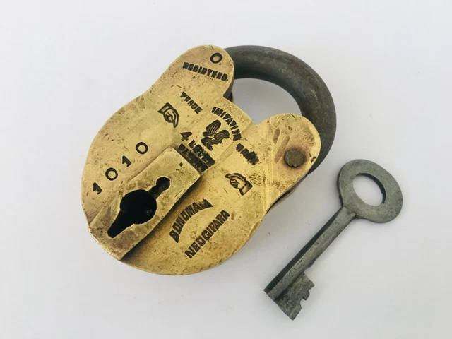 CERRADURA ANTIGUO LATÓN Macizo Grande Tamaño Candado Con Llaves 4 Palancas Mano EUR 119,84 ...