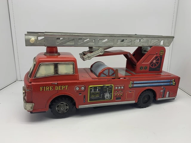 VINTAGE YONEZAWA TIN Fire Engine / Ladder Fire Truck 60s Battery ...