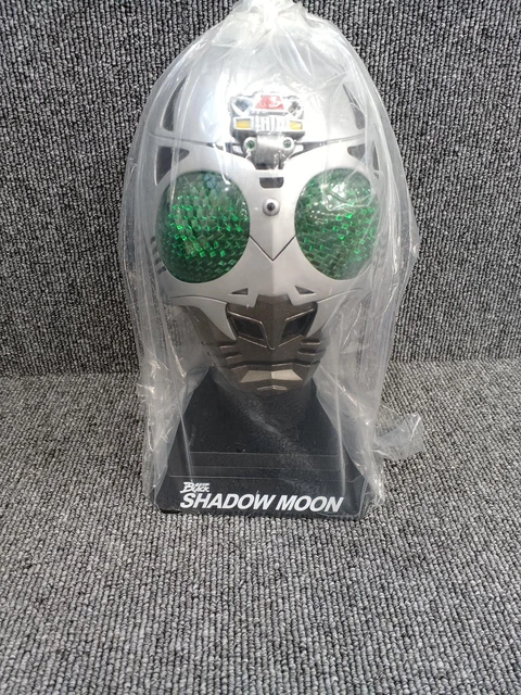KAMEN RIDER MODEL Mask Display Century King Shadow Moon Banpresto LFR24 ...