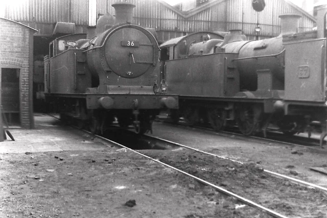 35MM RAILWAY NEGATIVES Gwr Loco 36 & 37 At Cardiff East Dock Shed 1939 ...