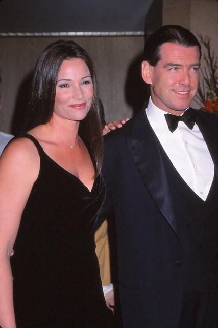DIA PIERCE BROSNAN und Keely Shaye Smith 1998 formato KB fotografo P3-6 ...