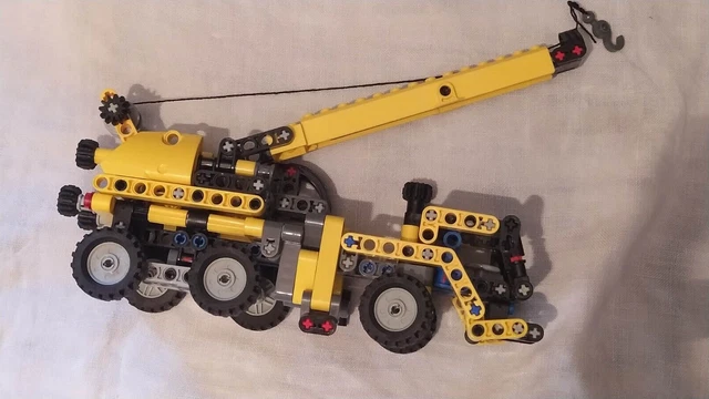 LEGO TECHNIC SET Mini Mobile Crane (8067) model 1 - NO box No ...