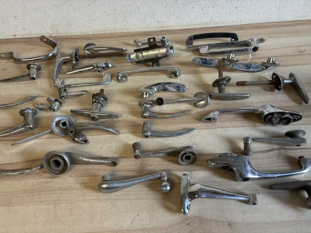 VINTAGE SELECTION OF Classic Car Door Window Winder Handles £40.00 ...